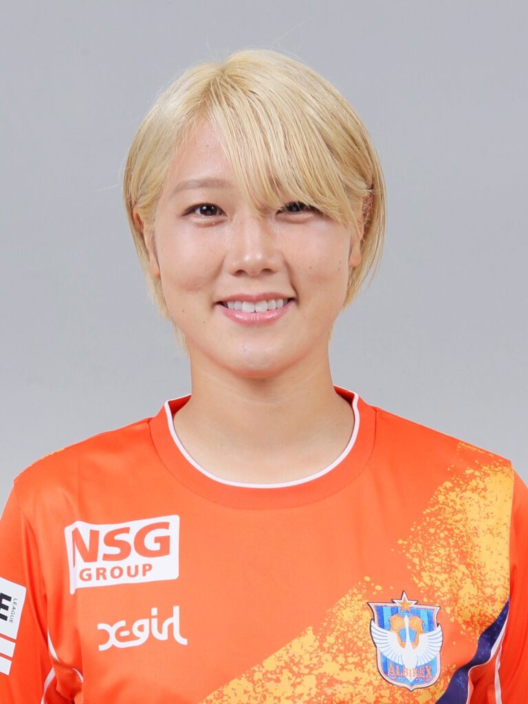 山谷 瑠香 選手 入籍のお知らせ - アルビレックス新潟レディース